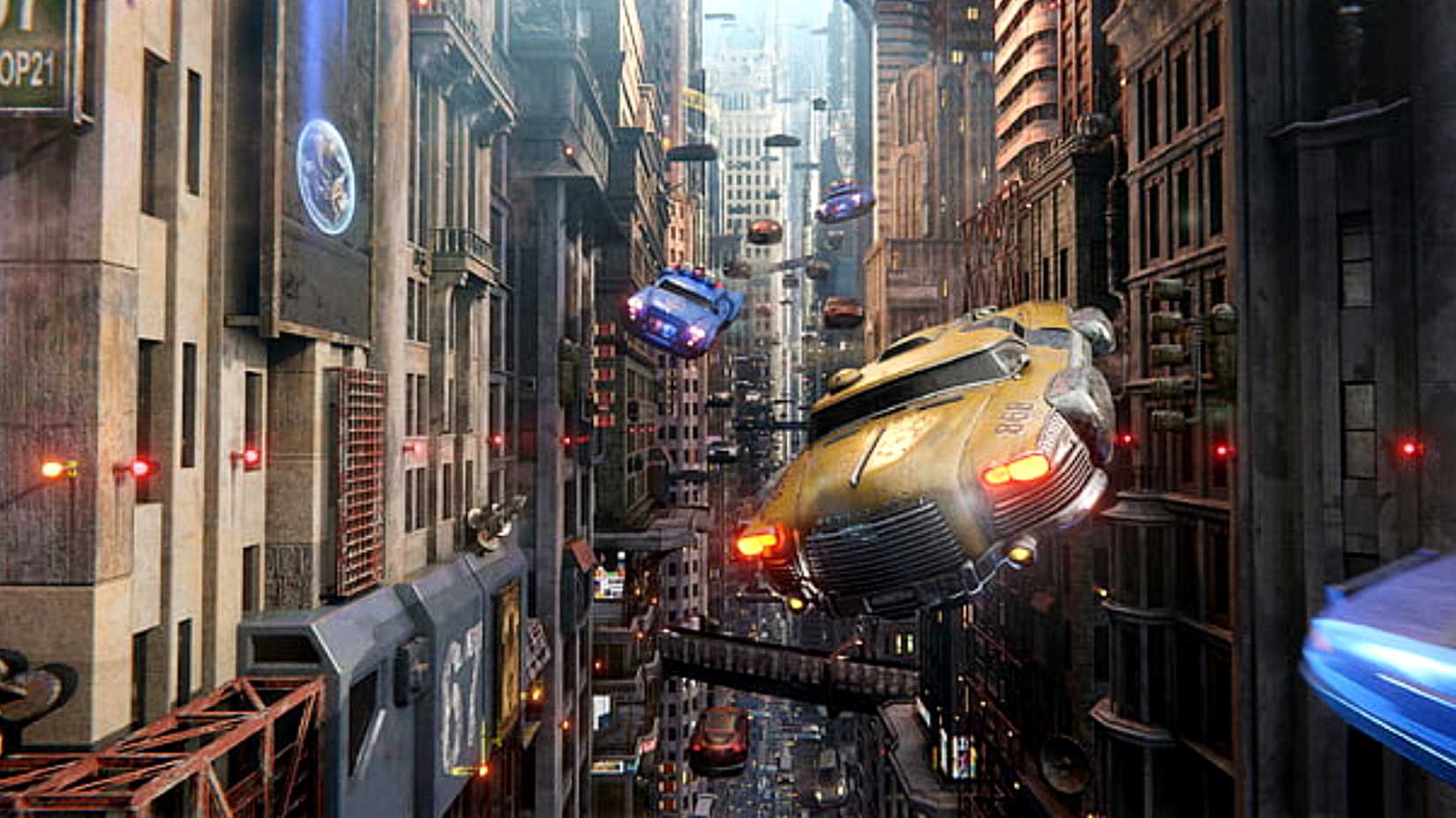 Why The Fifth Element, Not 2001, Is The Quintessential Sci-Fi Film