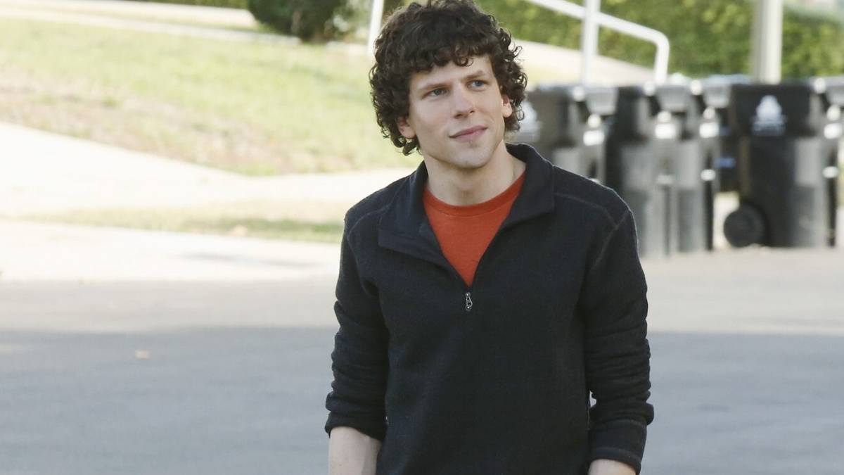 Jesse Eisenberg's Hilarious Guest Role On Modern Family