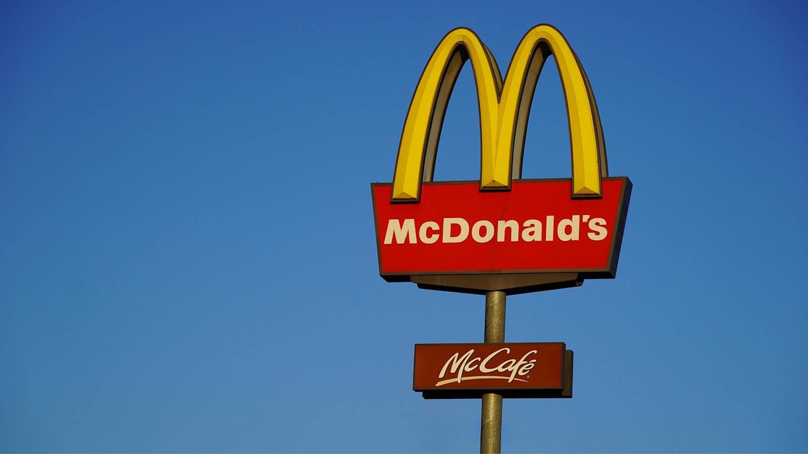McDonald's Worker Arrested For Allegedly Swiping Customer Cards With ...