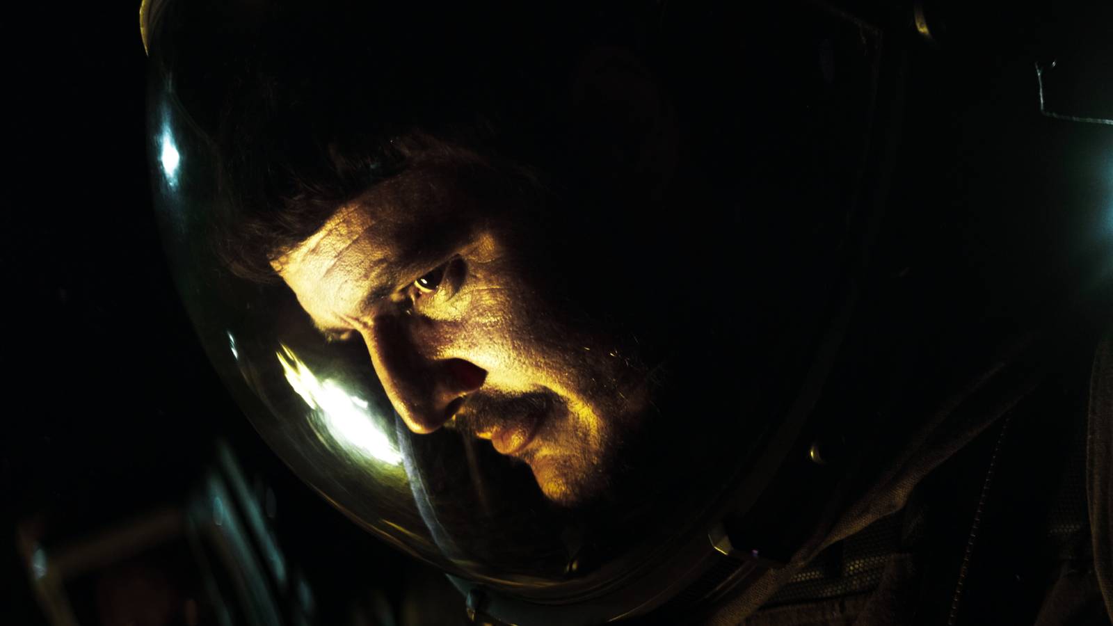 Pedro Pascal's Underrated Sci-Fi Gem Prospect Outshines The Last of Us