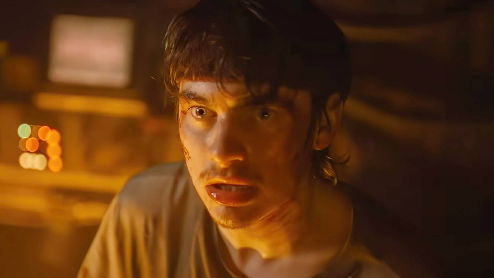 Disney's 10/10 Sci-Fi Horror Movie Climbing Streaming Charts Is A Must-See