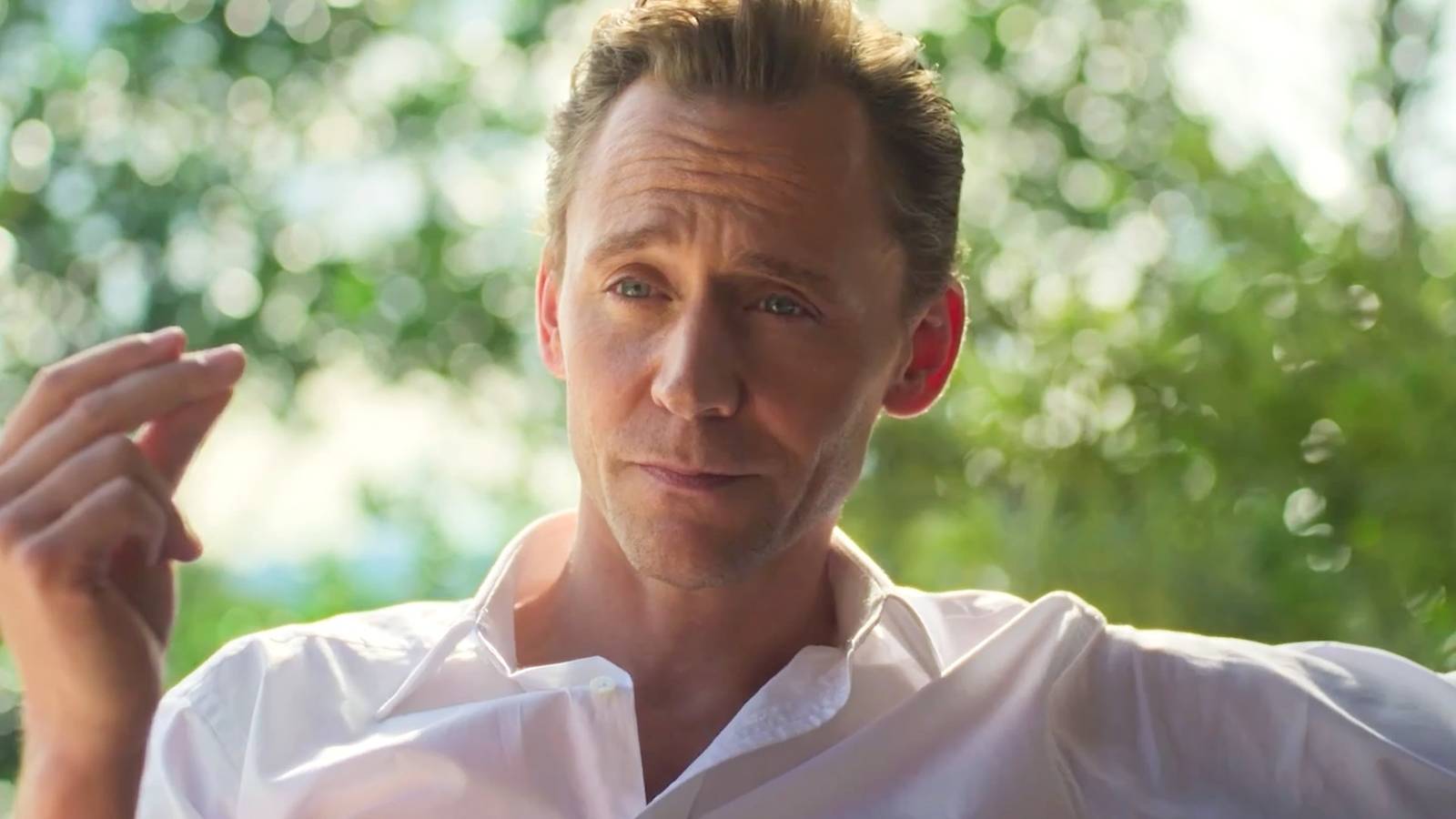After Waiting 10 Years, Tom Hiddleston’s Emmy-Winning Spy Thriller ...