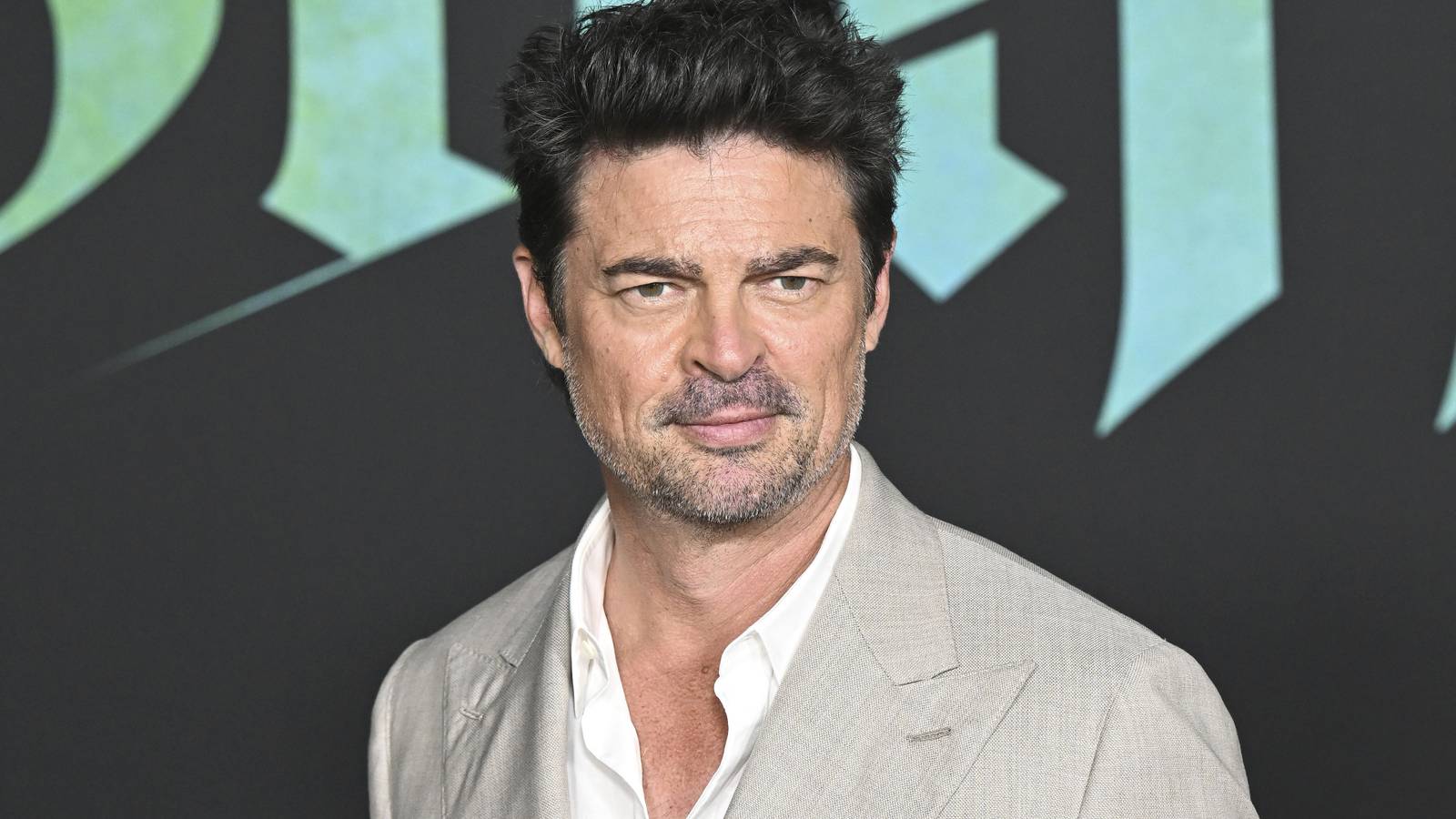 Karl Urban Reflects On How The Star Of His Classic 6-Part Fantasy ...