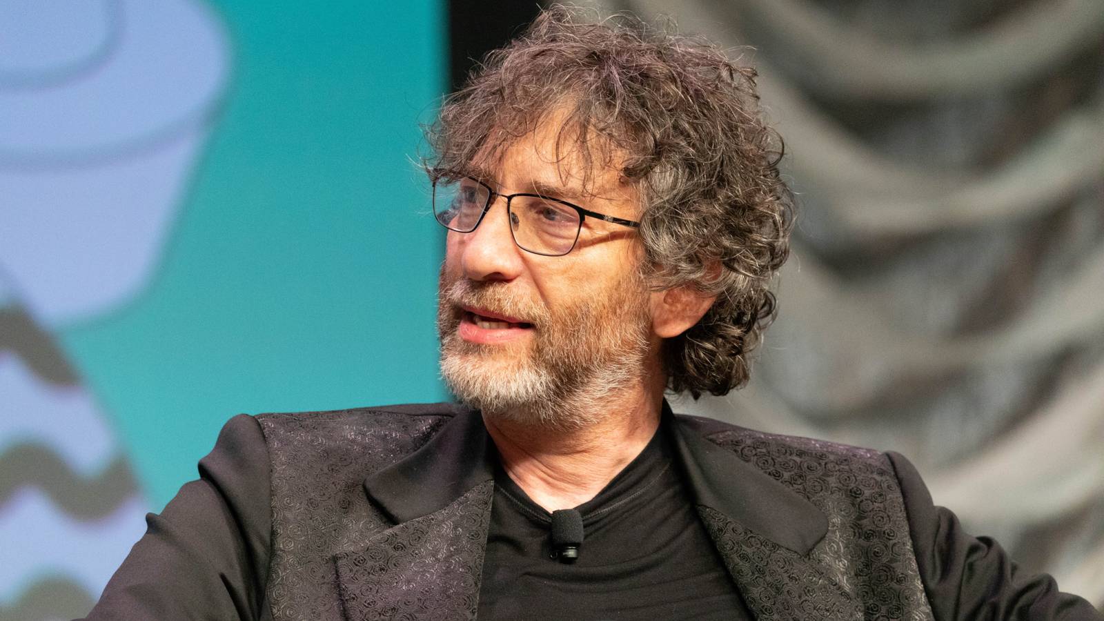 Neil Gaiman Speaks Out On Sexual Assault Allegations, Claims Smear ...