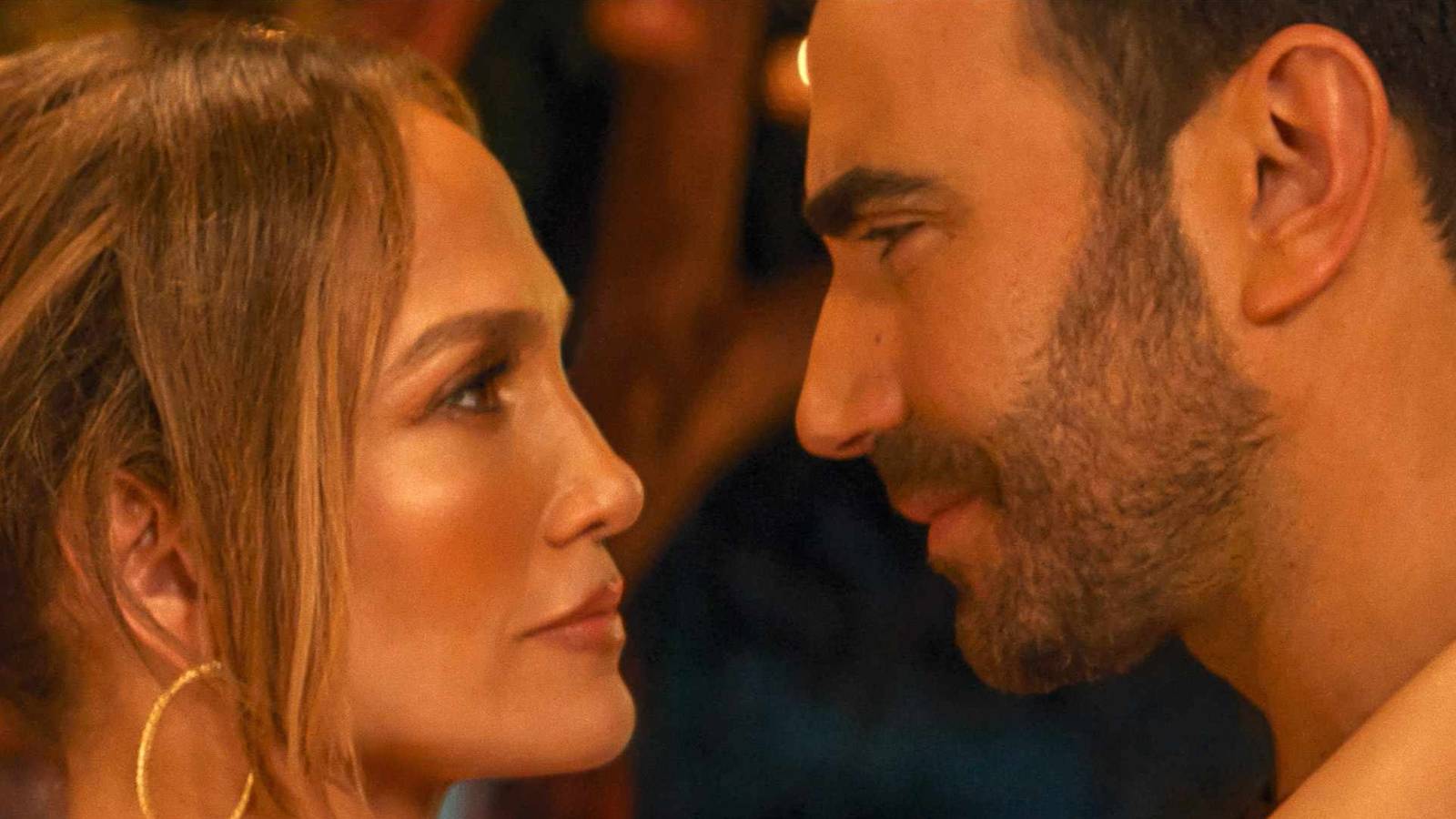 Jennifer Lopez & Brett Goldstein's Relationship Takes A Raunchy Turn In ...