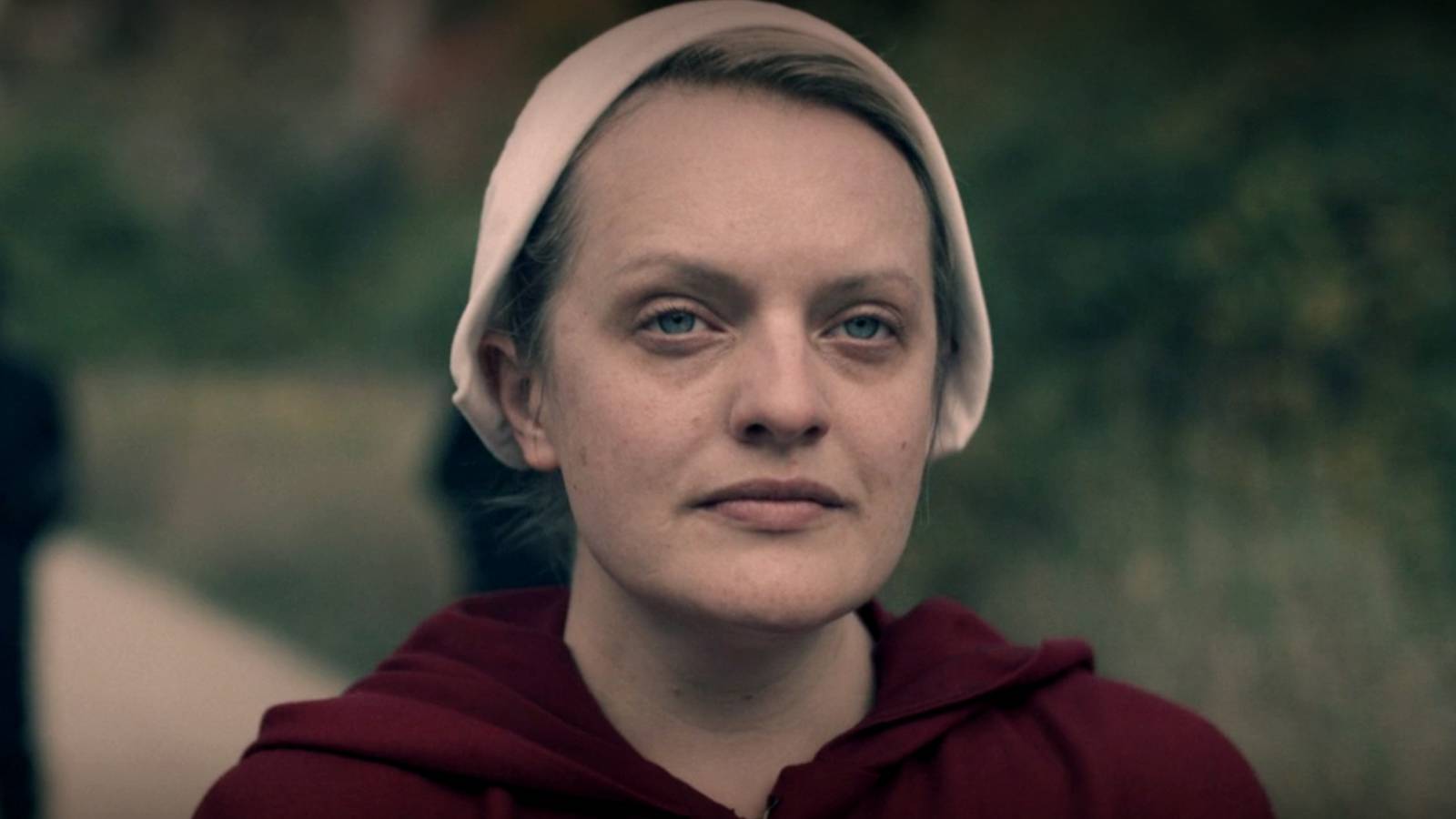 The Handmaid's Tale Star's Surprise Role In The Testaments Explained By ...
