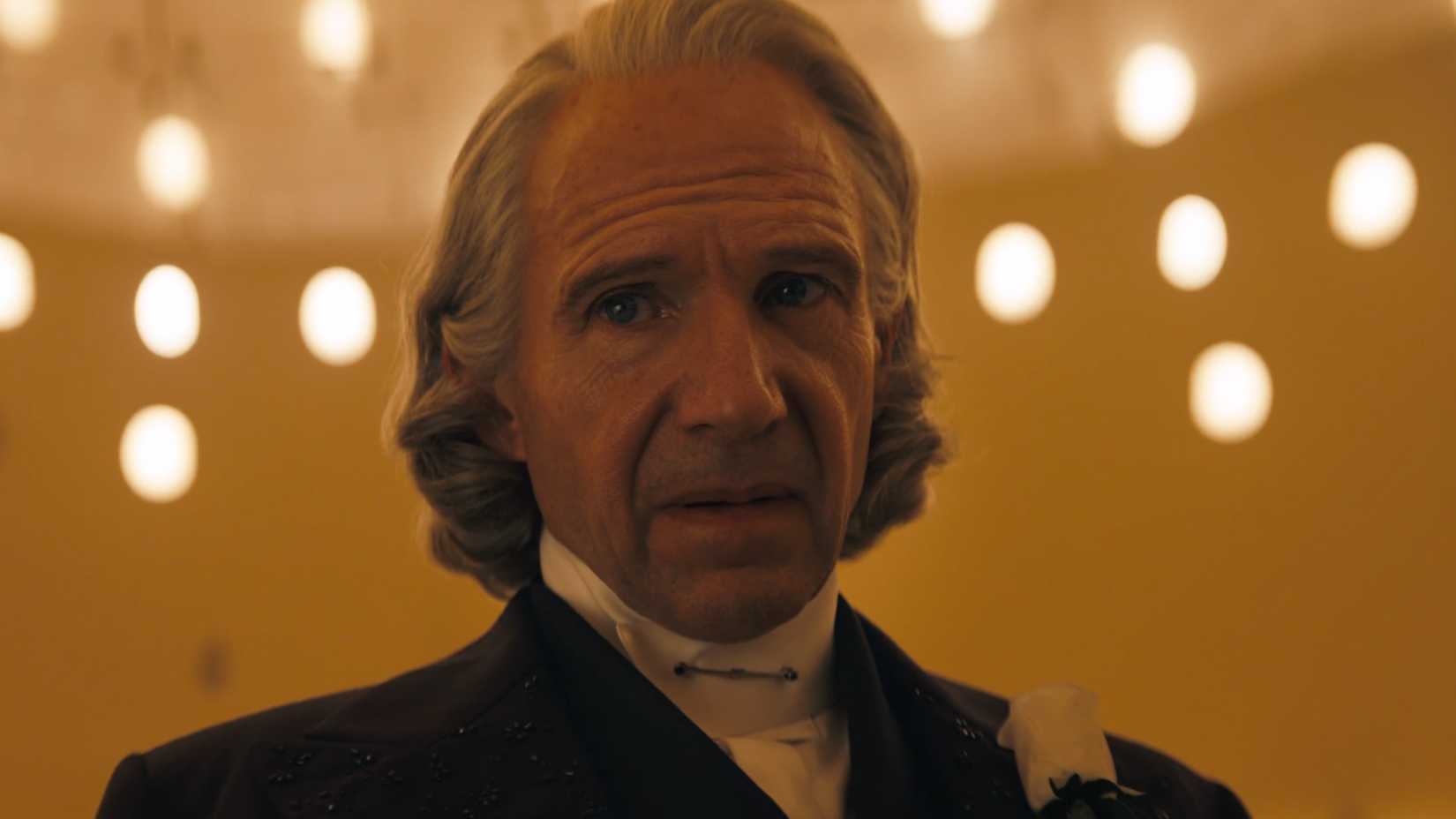 The Hunger Games Trailer Unveils Showdown Between Haymitch & President ...