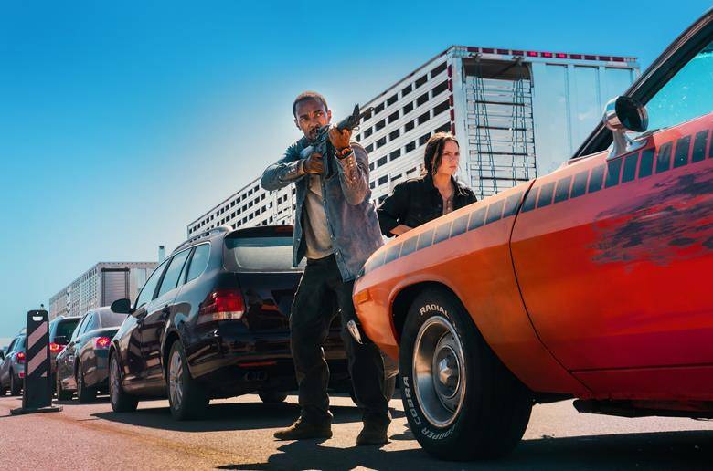 Anthony Mackie Rescues Kidnapped Marvel Star In First Look At Thriller ...