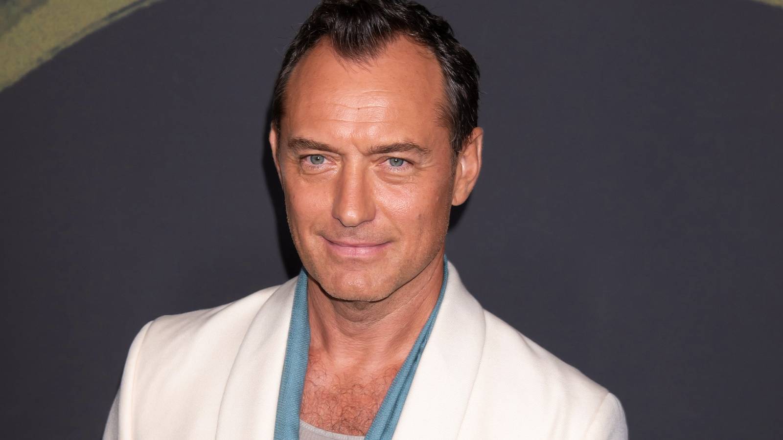 Jude Law's New R-Rated Political Thriller Officially Ends His Strong ...