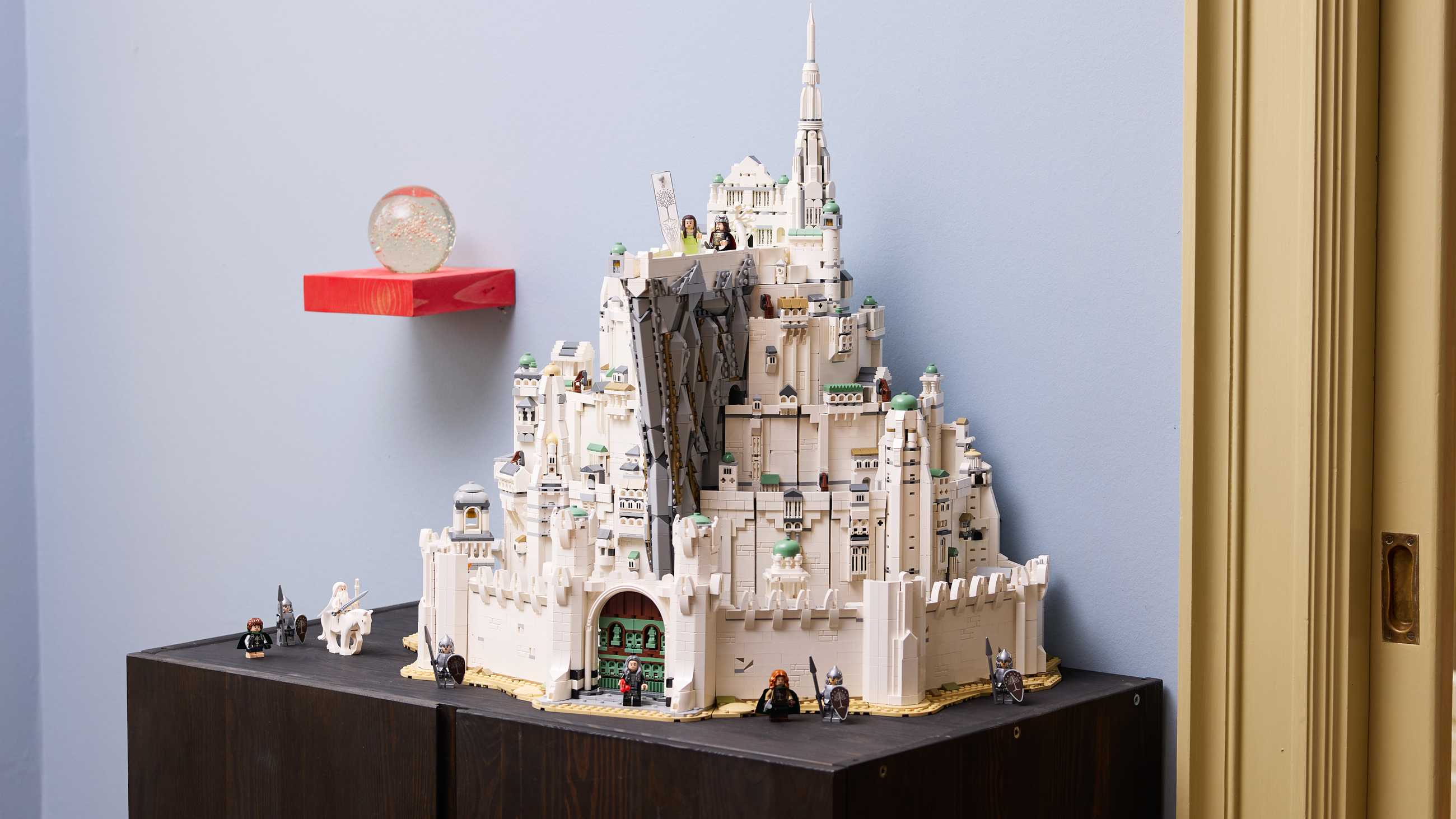 LEGO Reveals Massive 8,278-Piece Lord Of The Rings Minas Tirith Set