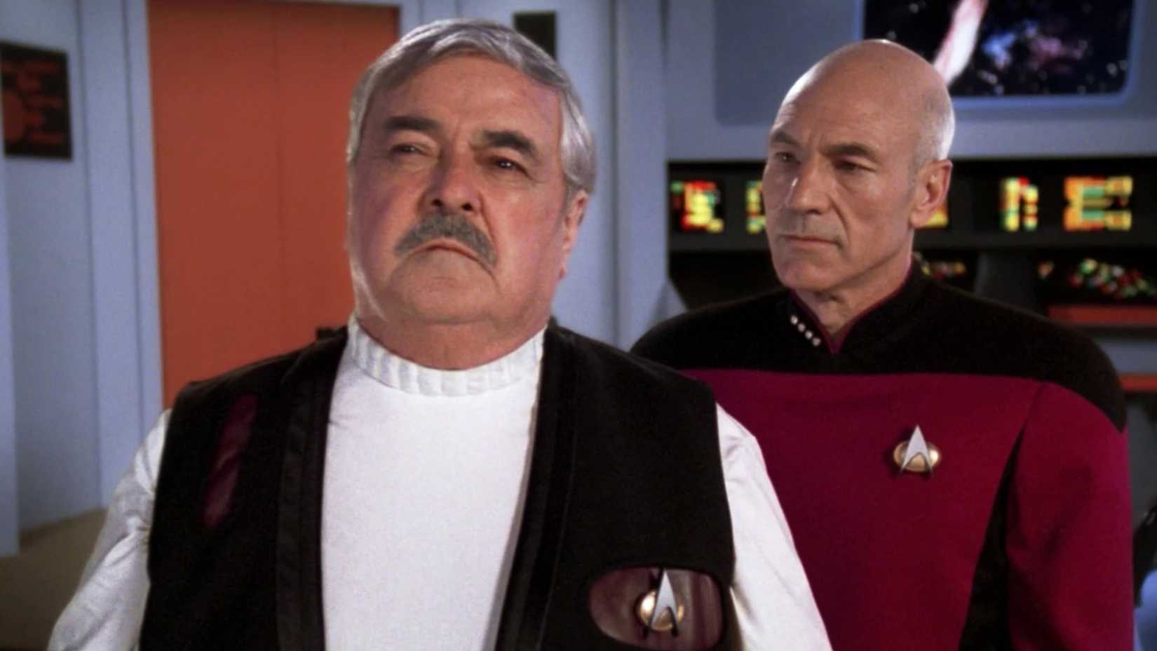 10 Star Trek: The Next Generation Episodes Everyone Should Watch