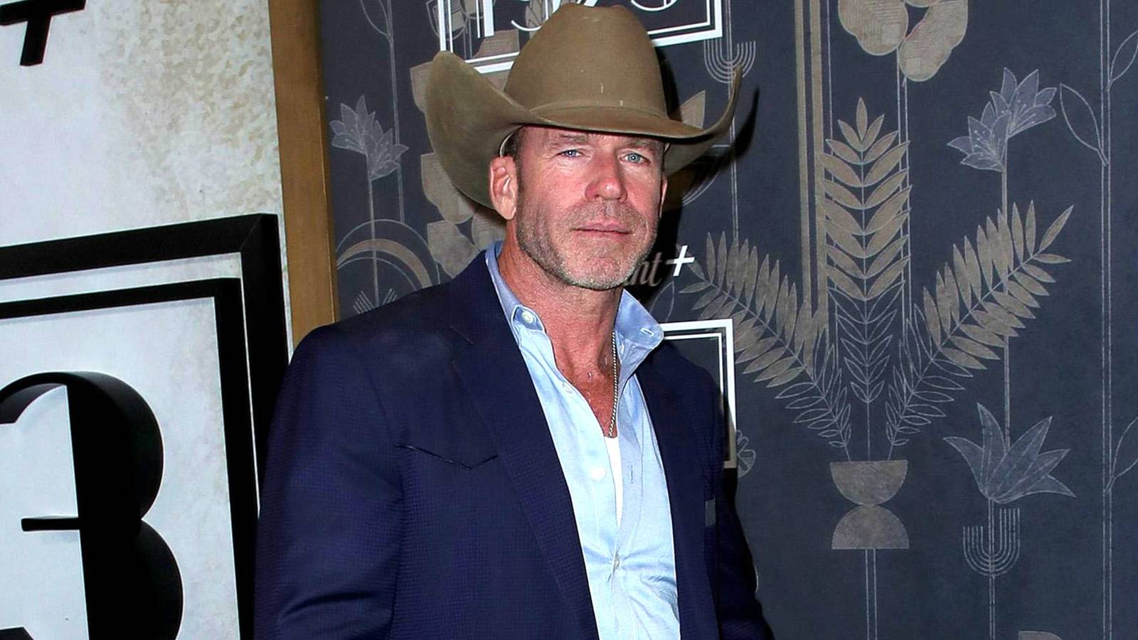 Taylor Sheridan's New 9-Part Western Series Debuts To Rare Rotten ...