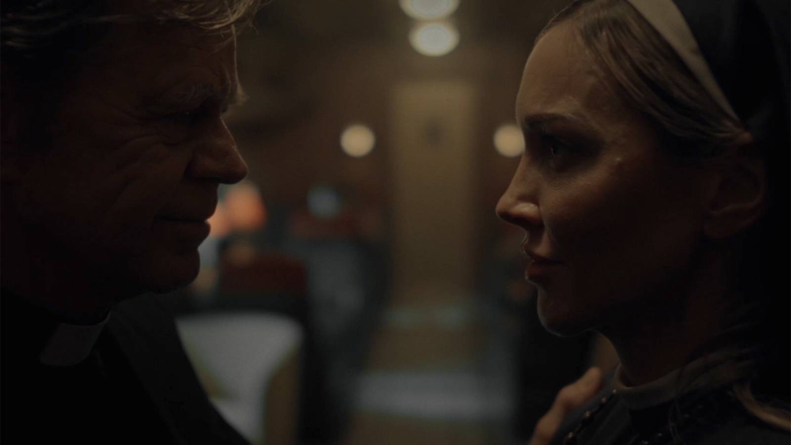 Katie Cassidy & William H. Macy Investigate Unsettling Anomalies In ...