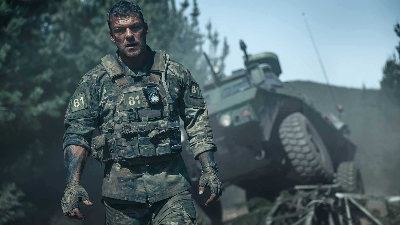 Alan Ritchson's Sci-Fi Action Movie Is So Good, A Sequel Is Already ...