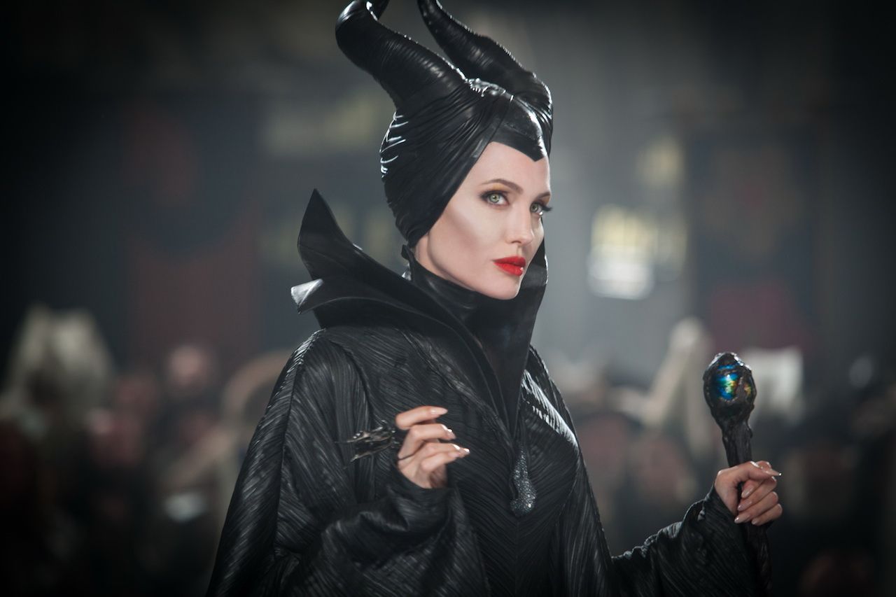 'Maleficent' Trailer #3: Angelina Jolie's Sorceress Spreads Her Wings