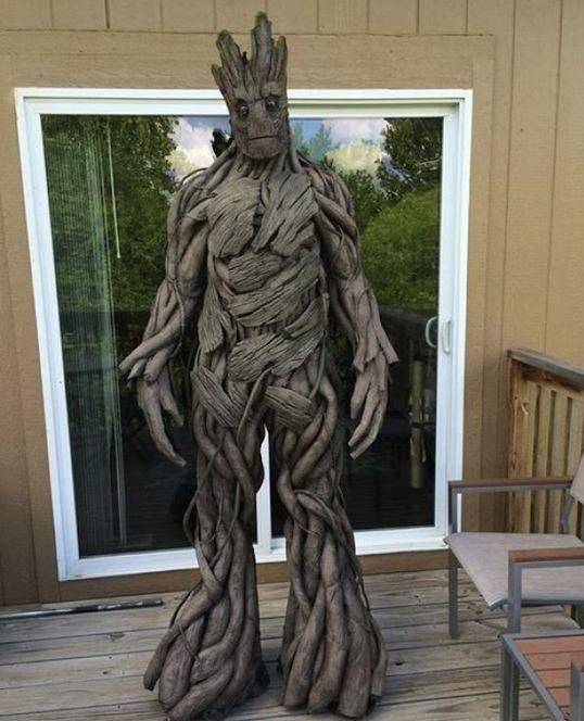 SR Geek Picks: 10 Greatest Superheroes, Groot Cosplay and More