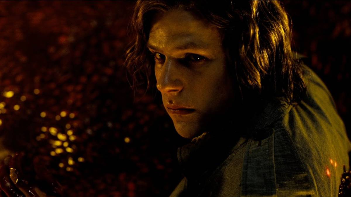 Batman V Superman: Why That Steppenwolf Deleted Scene Was Released Early