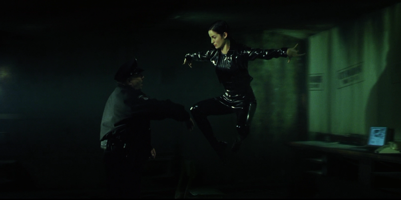How The Matrix's Neo Training Subtly Paid Tribute To Bruce Lee