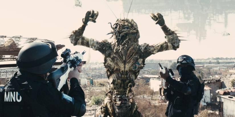District 9 Sequel Timeline Given By Actor (& It's Sooner Than You Think)