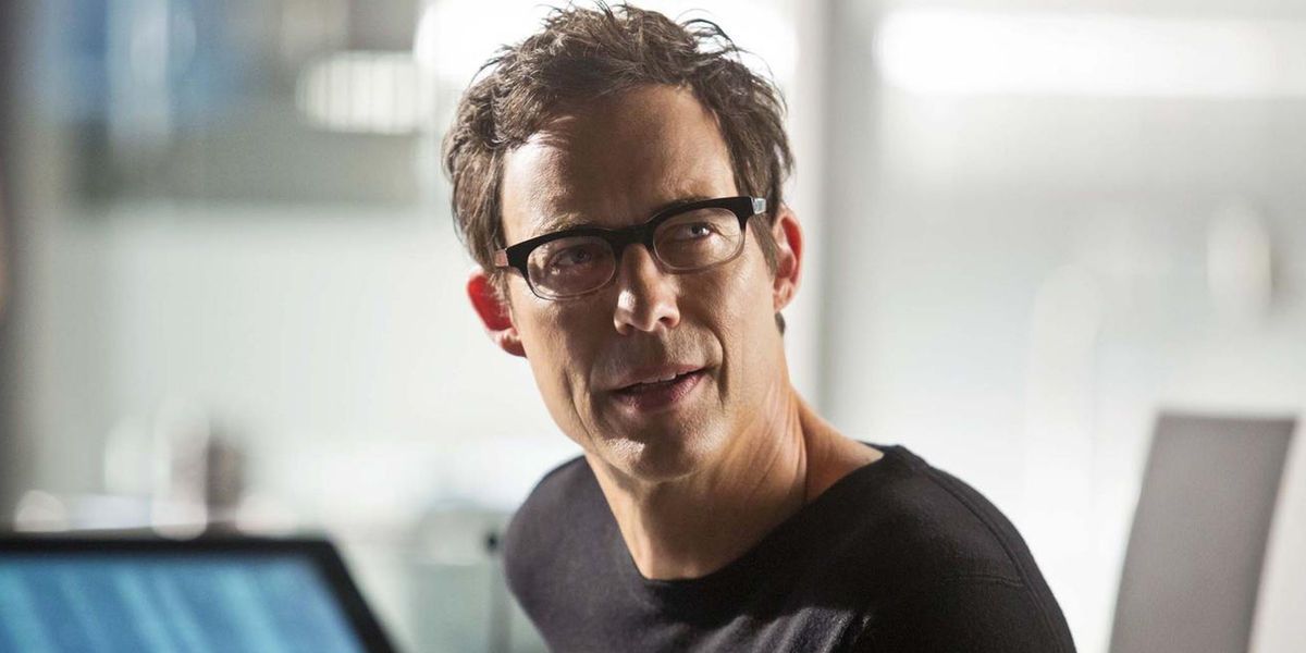The Flash Season 2: Harrison Wells' Return Explained
