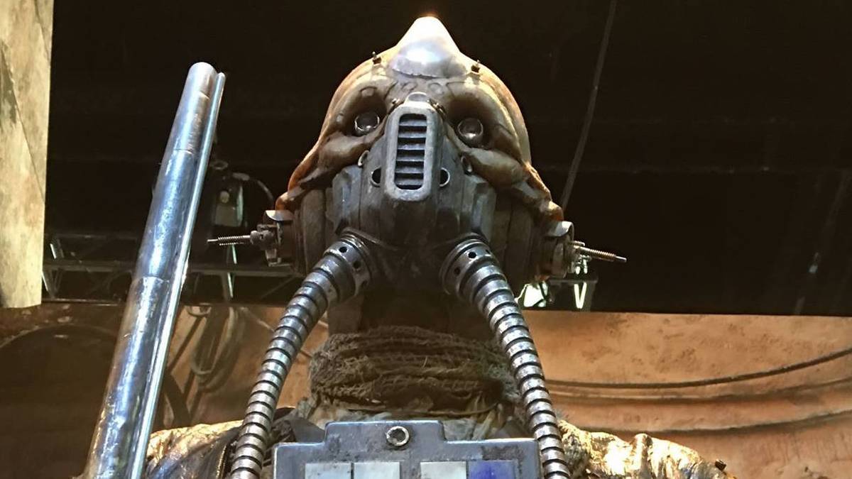 Star Wars: Rogue One's Edrio Two Tubes Revealed at Comic-Con
